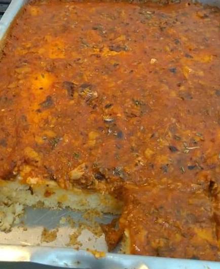 RECEITA FÁCIL DE UMA DELICIOSA PIZZA DE SARDINHA ASSADA NO TABULEIRO ...