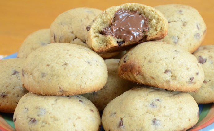 RECEITA DE COOKIE CROCANTE RECHEADO COM NUTELLA, DELICIOSO PARA O ...